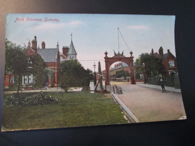 POSTCARD OF PARK Entrance, Grimsby (Posted) Early VIntage EUR 6,77 ...