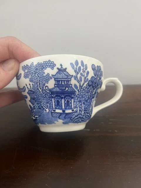 VINTAGE CHURCHILL BLUE & White Willow Orphaned Tea Cup $12.00 - PicClick AU