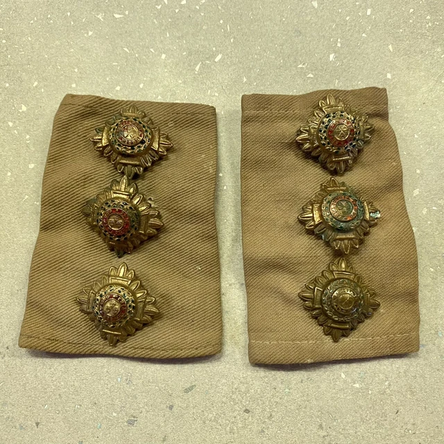 WW2 BRITISH/COMMONWEALTH OFFICER’S Slip-On Captains Rank Pips £14.99 ...