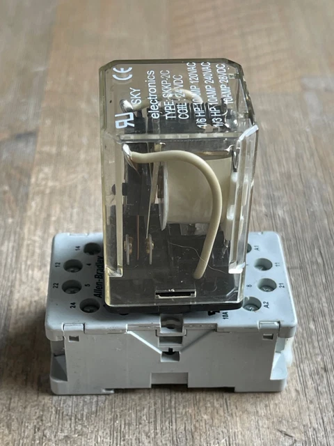 SKY ELECTRONICS SKKP-2C Relay 24Vdc 8 Pin W/Allen Bradley 700-Hn100 ...