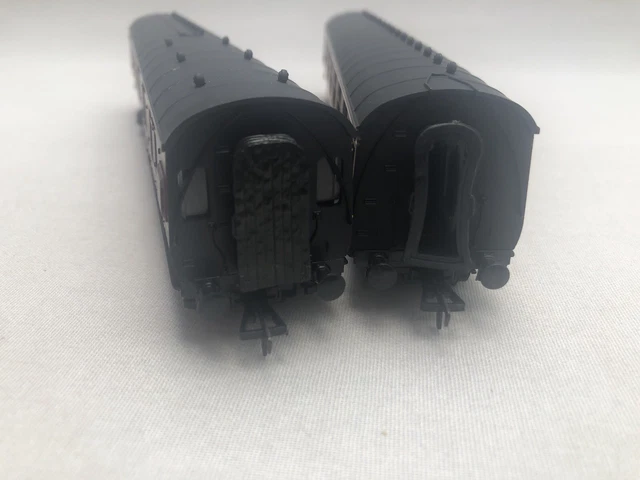 AIRFIX 54202-1 & 54204-7 OO LMS Composite & Brake 3rd Corridor Coaches ...