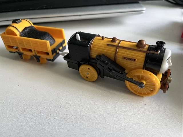 TOMY TRACKMASTER THOMAS the tank engine train stephen and sodor fuel £0 ...