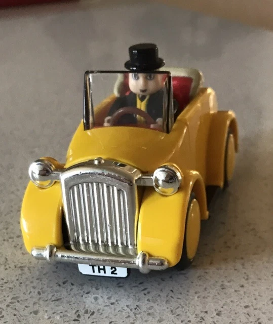THOMAS THE TANK Engine Sir Topham Hatt / Fat Controller Car Golden Bear ...