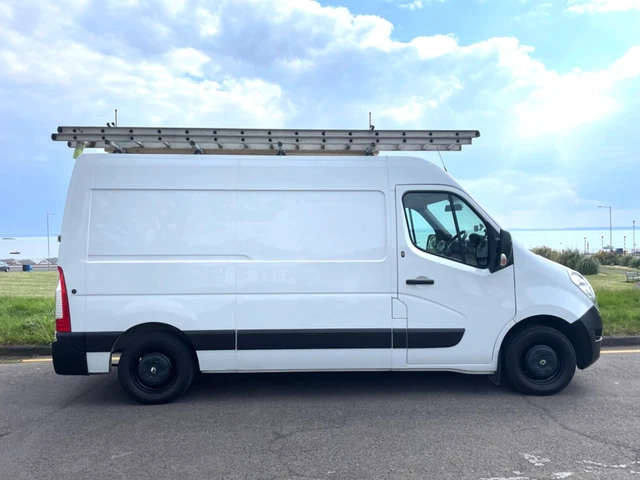 RENAULT MASTER WHITE Van 2017 - NO VAT £9,750.00 - PicClick UK