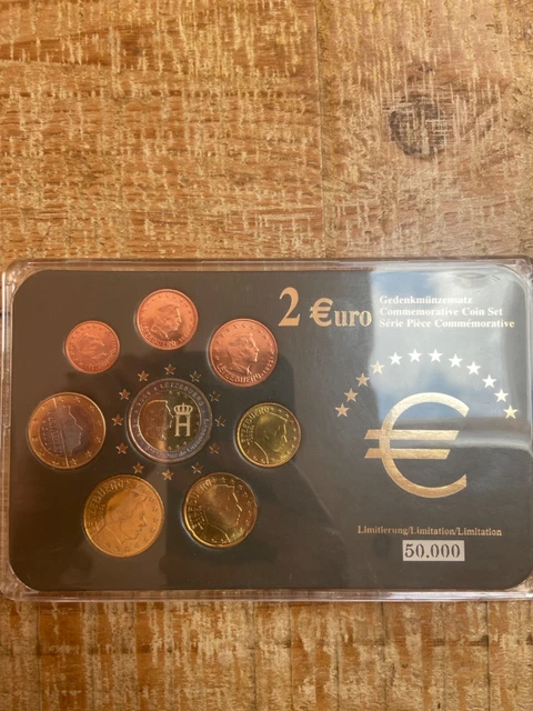 LUXEMBOURG COMMEMORATIVE 2 Euro Coin Set In Case 2002-2005 EUR 35,00 ...