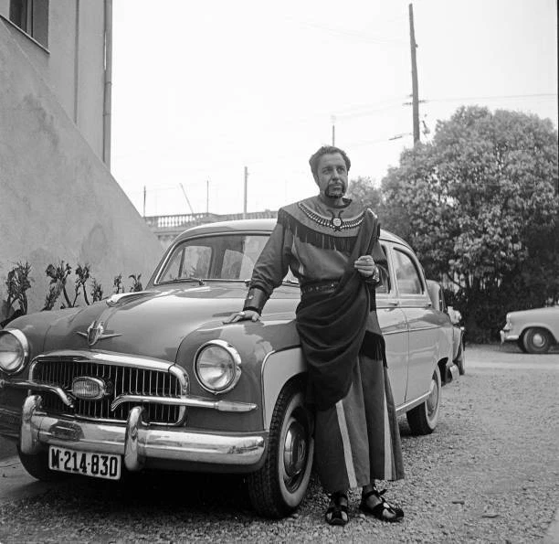 THE SPANISH ACTOR, Fernando Rey, as the Great Priest Arbaces 1959 OLD ...