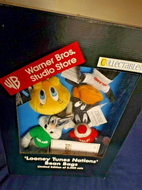 Warner Bros Bean Bag Set Looney Tunes 4 Character Nations No 1966 5000