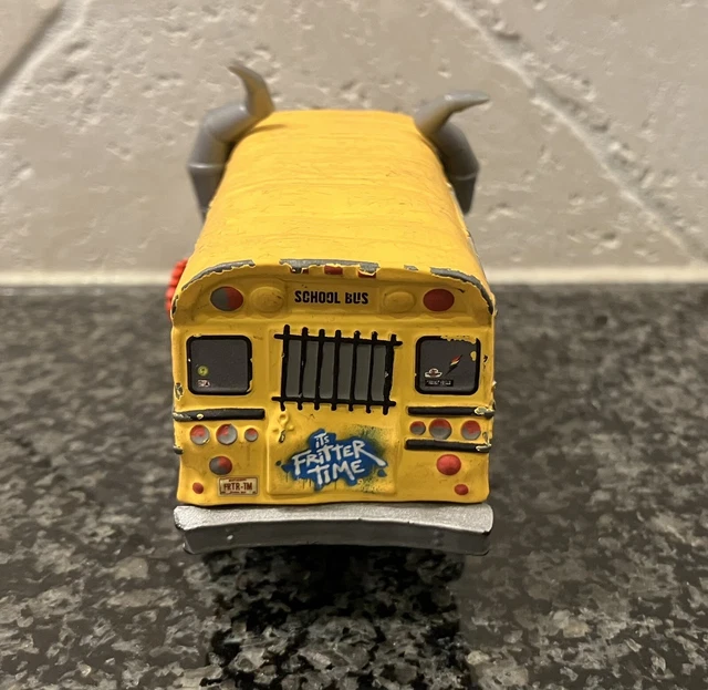 DISNEY PIXAR CARS 3 Deluxe Miss Fritter School Bus Veicolo pressofuso ...