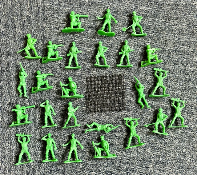 DISNEY PIXAR Toy Story Green Army Men X25 £7.00 - PicClick UK