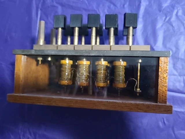 VINTAGE SCIENCE EQUIPMENT Wheatstone Bridge Resistance Box Philip ...