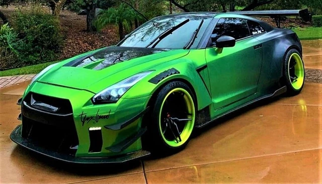 LB LIBERTY WALK 1/64 Nissan GTR guaczilla GTR R35 Limited Edition 009/ ...