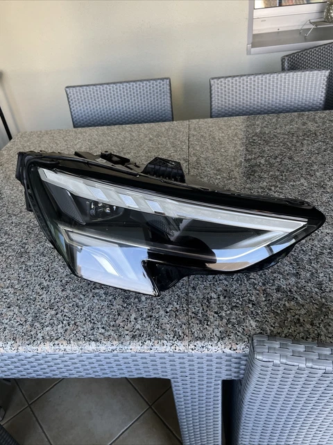 ORIGINAL AUDI A3 S3 8Y Voll Led Scheinwerfer mit Steuergeräten rechts 8Y0941034 EUR 395,00 ...