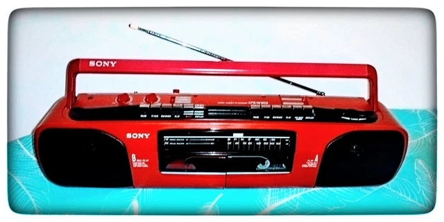 RADIO REGISTRATORE CASSETTE Sony Mod. Cfs-W303 "Rossa Bellissima" (Come ...