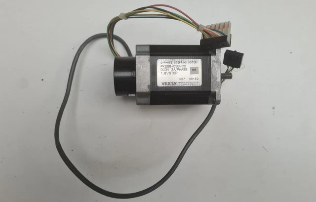 MOTOR SCHRITTMOTOR 2 Phasen VEXTA PK268-03B-C6 DC3V 3A/Phase 1.8 ...