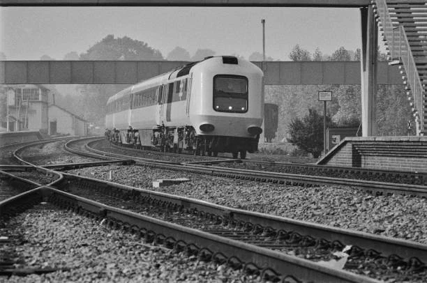 BRITISH RAIL CLASS 41 High Speed Train during a test run 1973 OLD PHOTO ...