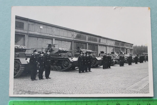 FOTO 262117 ETZEL-KASERNE Köln-Lindenthal 1942 Panzer Panzersoldaten in ...