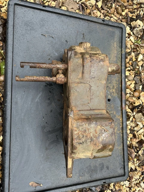 ORIGINAL FORD GPW WW2 Jeep Dana 18 Transfer Box £275.00 - PicClick UK