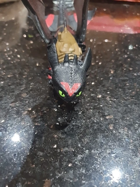 HOW TO TRAIN Your Dragon Toothless Racing Stripes Figure (2014 ...