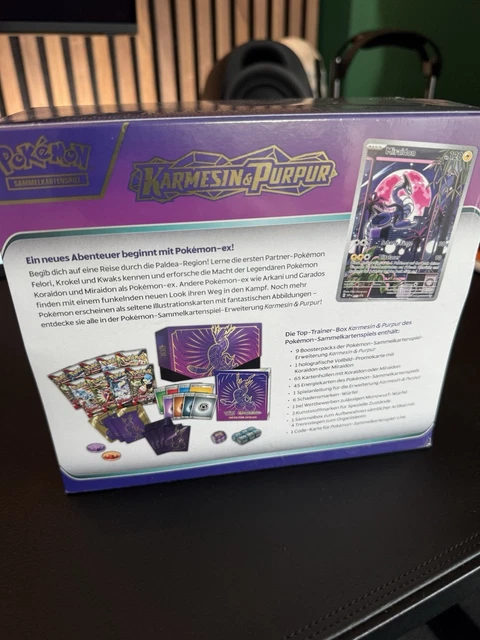 POKÉMON-SAMMELKARTENSPIEL: TOP-TRAINER-BOX KARMESIN und Purpur EUR 69 ...