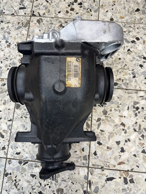 BMW E90 E91 E92 E93 330Xd Differential Rear Axle Gear 2.47 Tn 7571184 / ...