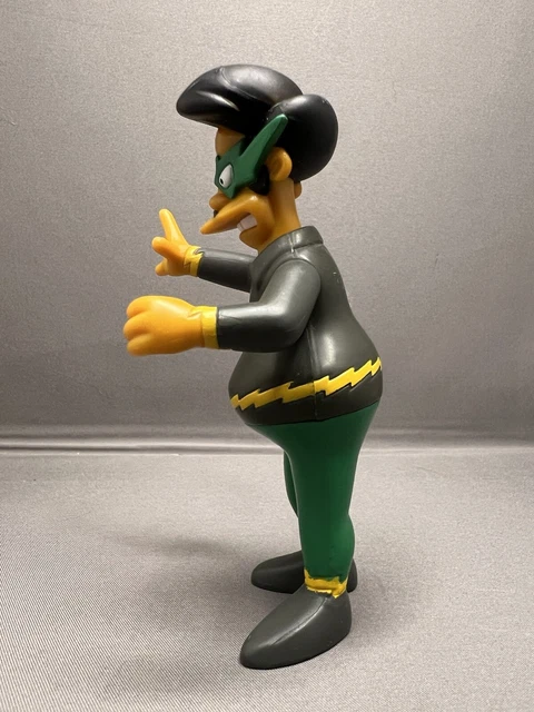 2002 PLAYMATES TOYS The Simpsons Comics Bongo Group Apu As Captain Kwik ...