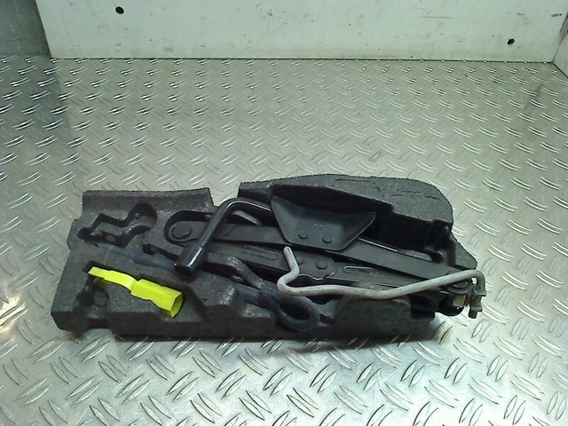 ENSEMBLE D'OUTILS KIT de secours Peugeot 208 I (CA/CC/CK/CL) 2019 9809880180 EUR 55,00 - PicClick FR