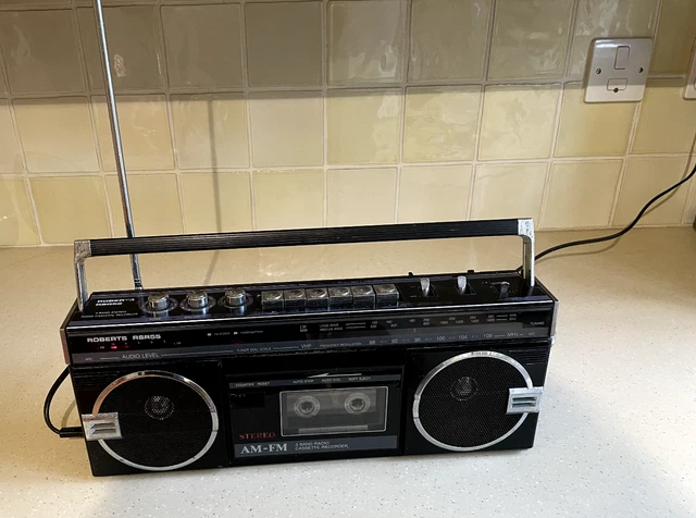 VINTAGE ROBERTS RSR55 AM-FM Radio Cassette Recorder Radio - cassette ...