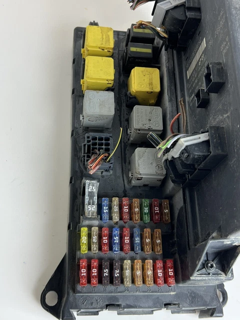 2013 MERCEDES-BENZ SPRINTER Dash Sam Fuse Relay Box Bcm Module ...