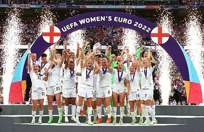 ENGLAND LIONESSES EURO 2022 Champions Football Team Fridge Magnet £4.00 ...