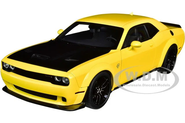 Dodge Challenger Srt Hellcat Widebody Yellow 1 18 Model Car By Autoart