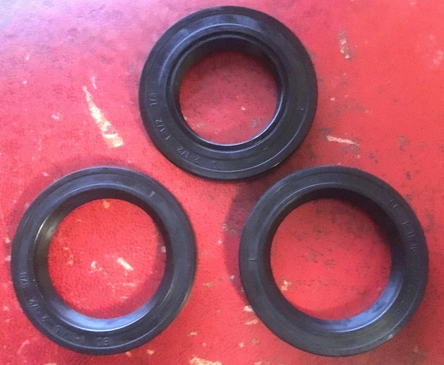 MG TD & TF rear axle set of NEW seals (3 pcs) £10.75 - PicClick UK