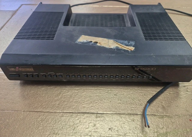 VINTAGE AMSTRAD FIDELITY SRX200 Analogue Satellite Receiver Made In ...