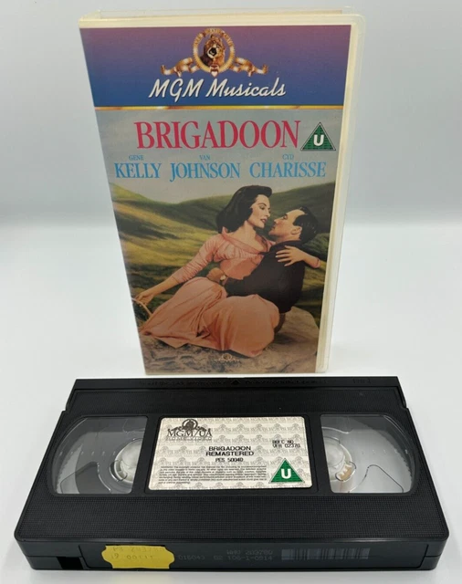 BRIGADOON VHS TAPE Excellent Condition Gene Kelly Van Johnson £0.99 ...
