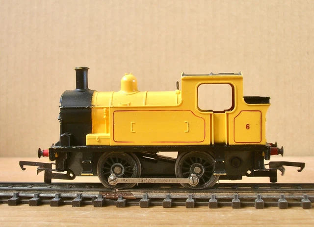 TRIANG R355Y 0-4-0 Yellow Tank Loco. Ex Connie. £9.99 - PicClick UK