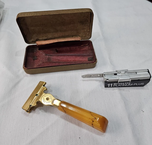 VINTAGE SCHICK INJECTOR TYPE E Single Edge Safety Razor Set Textured ...