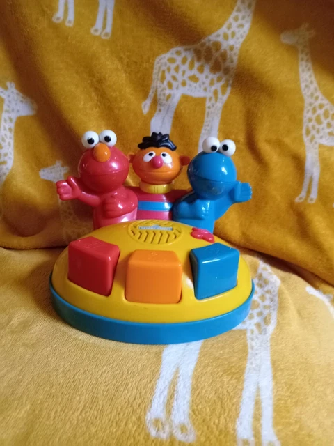 SESAME STREET ELMOS Giggle Gang Piano Musical Toy Cookie Monster 2005 ...