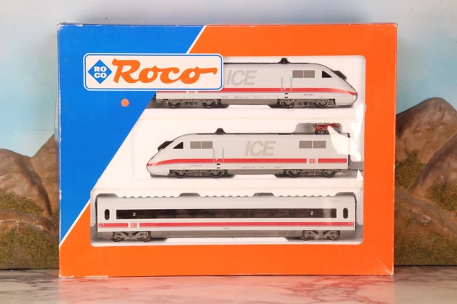 ROCO H0 BR. 402 003-8 E-Triebzug ICE 2 der DB 3-tlg. Nr. 43070 mit DSS ...