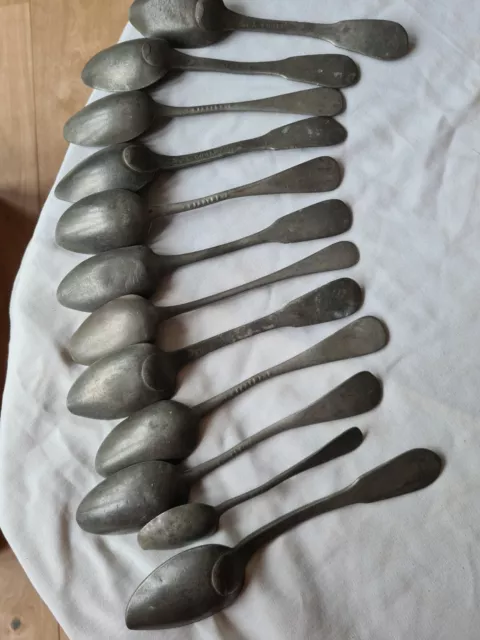 LOT DE 12 Couvert Etain Ancien XVIII ou XIX .marque et nom EUR 24,00 ...