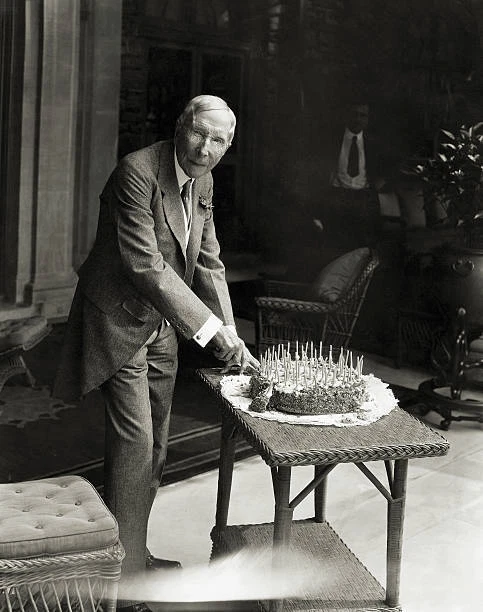 THE WORLD'S RICHEST Man, John D. Rockefeller, Photographed In His - Old ...