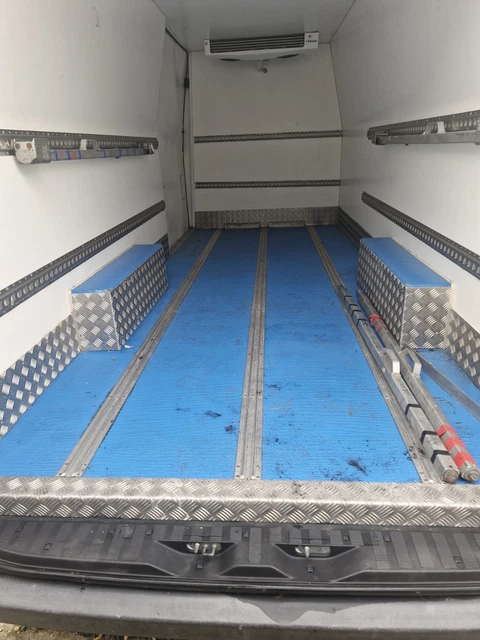 MERCEDES SPRINTER LWB Fridge Van Spares Or Repair No VAT £1,000.00 ...