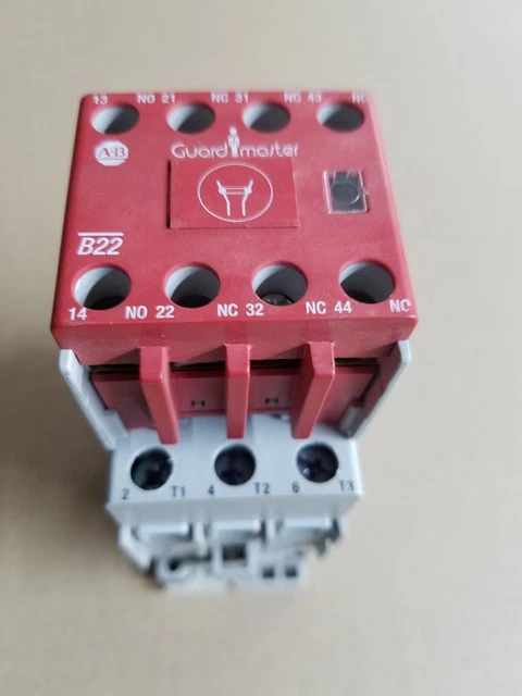 ALLEN BRADLEY GUARDMASTER SAFETY CONTACTOR 100S-C37KJ22C 24Vac COIL ...