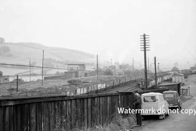 B--35MM RAILWAY NEGATIVE 9F-Brit + Wagons Signal Box @ Tebay 1967 £3.99 - PicClick UK