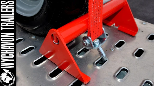 TRAILER QUICK ADJUSTABLE Wheel Chock Wheel Stoppers ONE PAIR Fits Brian ...