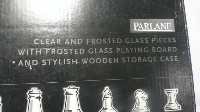 VINTAGE PARLANE FROSTED & Clear Glass Chess Pieces Set & Board in Wood ...