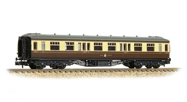 GRAHAM FARISH 374-536A GWR Hawksworth Third Corridor Coach - N GAUGE £ ...