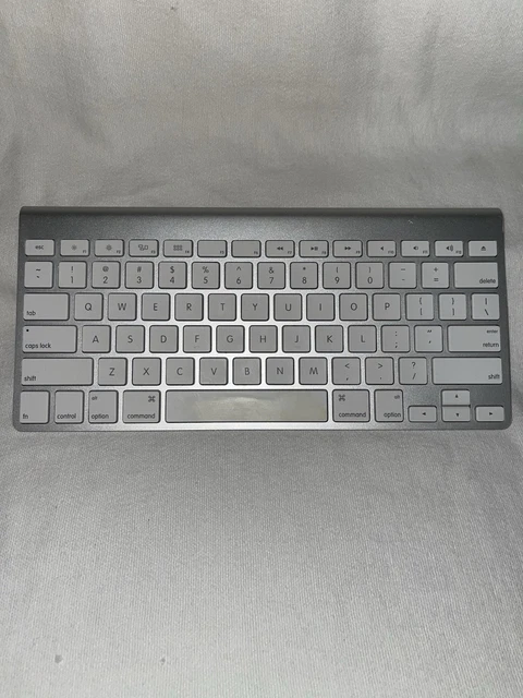 APPLE MAGIC KEYBOARD A1314 Wireless Bluetooth, 2AA Battery, Genuine $25 ...