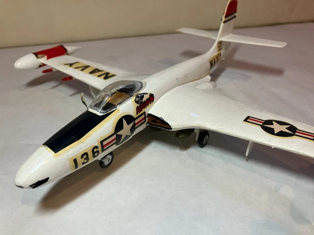 BUILT WWII US Navy Lockheed P-80 Shooting Star Attack Jet Plane Model ...