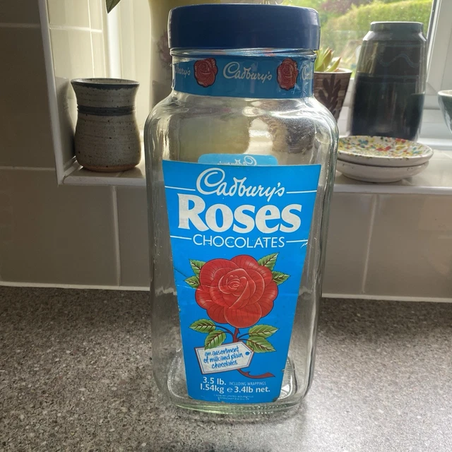 VINTAGE LARGE GLASS Cadbury's Roses Chocolates Jar Original labels ...