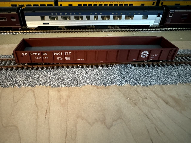 TANGENT HO SCALE Models Southern Pacific Rail Road 52' gondola car $32. ...