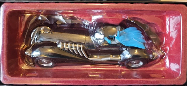 CORGI 1:18 SCALE Batman Batmobile 1940 Roadster + Figure Rare Limited ...